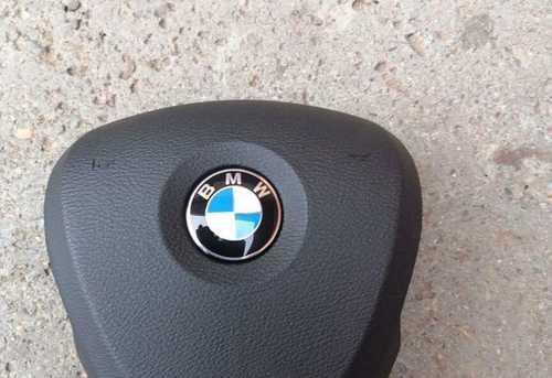 Подушка безопасности водителя BMW X3 F25