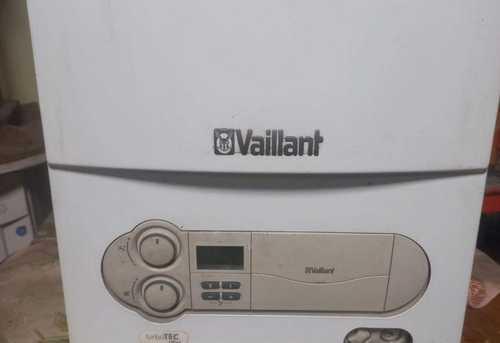 Бу газовый котел Vaillant turboTEC plus VUW INT