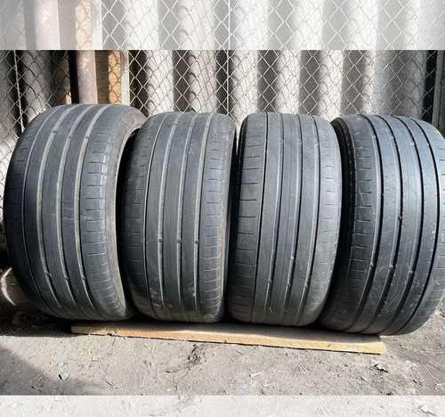 Yokohama Advan Sport V107 285/40 R22 110Y