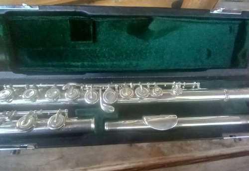 Продам флейту J. Michael