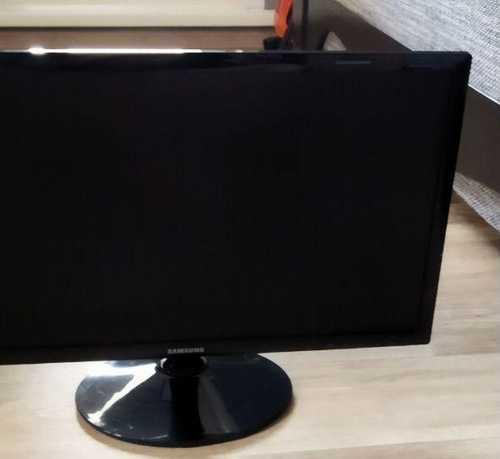 Монитор Samsung LS24D330HSO, Full HD, 24''