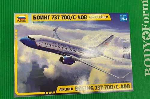 Модель самолета Boeing 737-700/C-40B Zvezda 1/144
