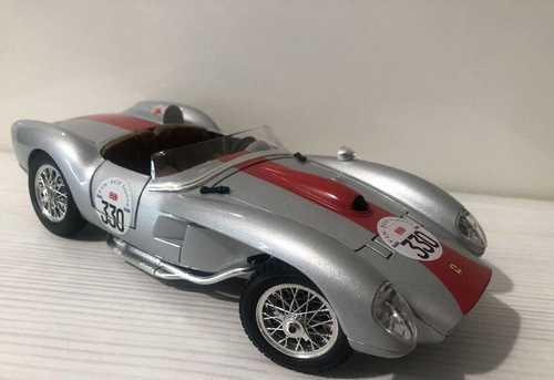 Модель автомобиля Ferrari testa rossa 1:18