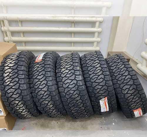 Maxxis AT-811 Razr AT 265/70 R16 112T