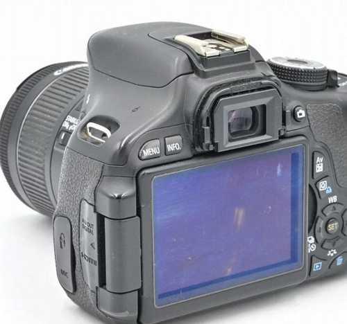 Зеркальный фотоаппарат Canon EOS 600D Kit