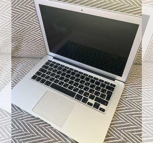 Apple macbook air 2011