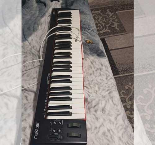 Nektar SE61 USB midi клавиатура