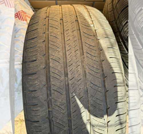 Michelin Latitude Tour HP 235/55 R19