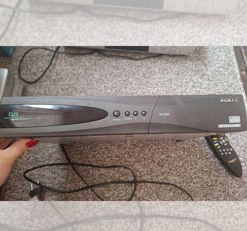 Спутниковый ресивер Humax VA-5200 с пультом