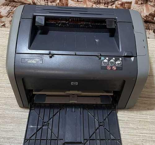 Принтер HP laserjet 1018