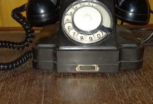 Старинный телефон
