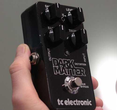 Педаль TC Electronic dark matter distortion