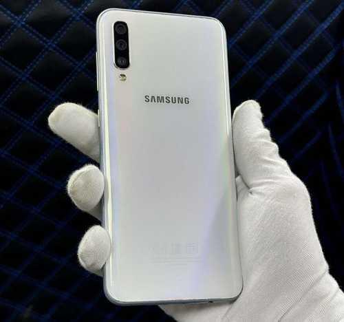 Samsung Galaxy A50, 4/64 ГБ