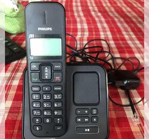 Новый телефон Philips