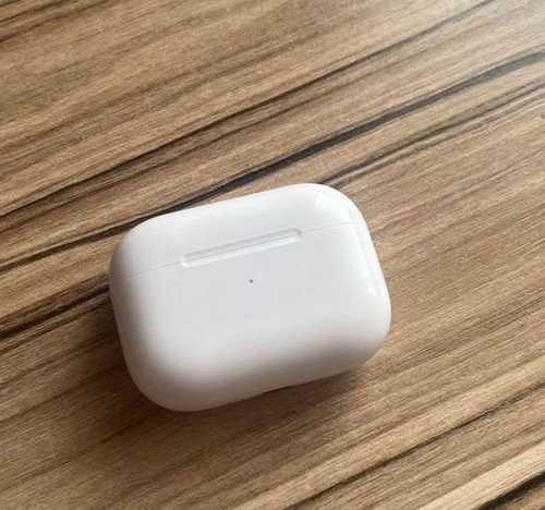 Airpods pro кейс оригинал