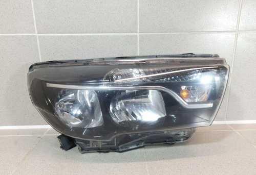 Фара правая LADA Vesta