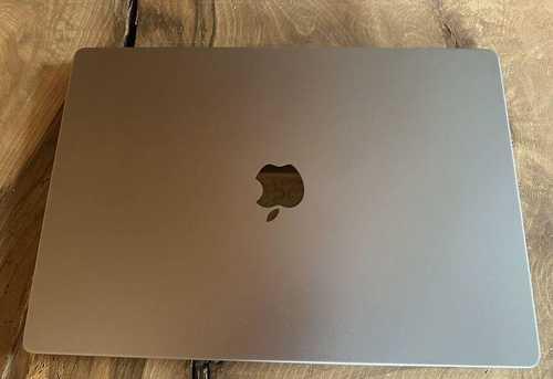 MacBook Pro 16 M1 Max/64 GB/1 TB SSD/20 циклов