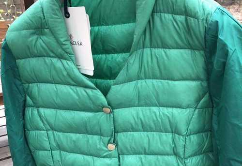 Куртка женская 44 Moncler