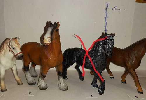 Фигурки лошадей schleich, Derri Animals, Bullyland