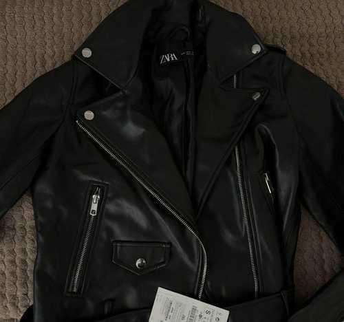 Кожаная куртка zara