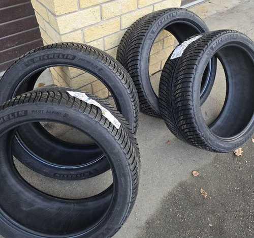 Michelin Pilot Alpin 5 275/35 R20 и 245/40 R20