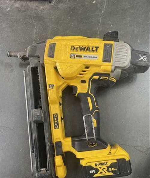 Монтажный пистолет dewalt