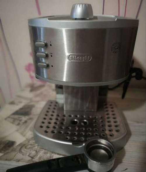 Кофеварка рожковая delonghi