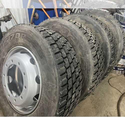 Колеса сборе 315 70 22.5 ведущие