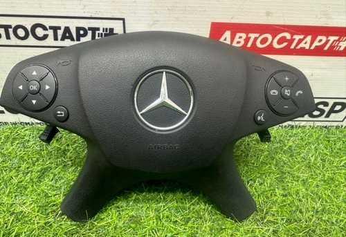 Заглушка в руль Mercedes Benz C-Class W204 271