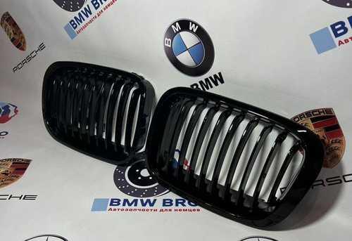 Ноздри BMW E46 дорест седан черные глянец