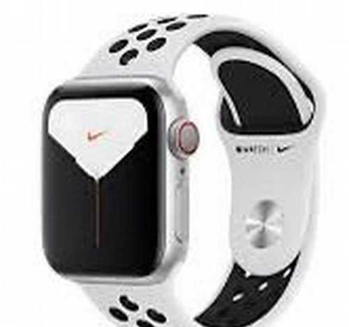 Apple Watch Series 7 45 mm nike