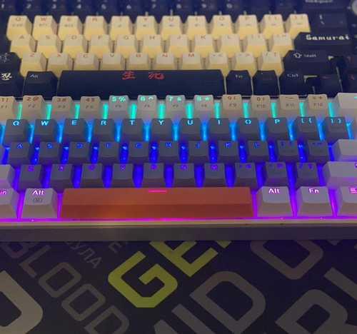 Механическая клавиатура 60 anne pro 2 gk61