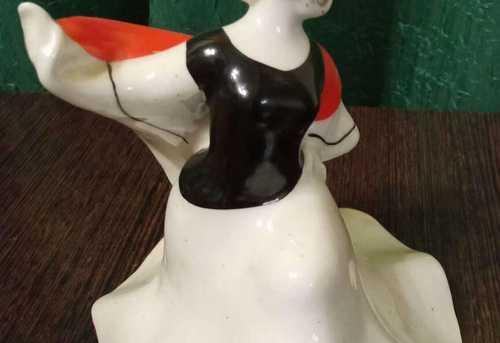 Фарфоровая статуэтка СССР лзфи. Испанский танец
