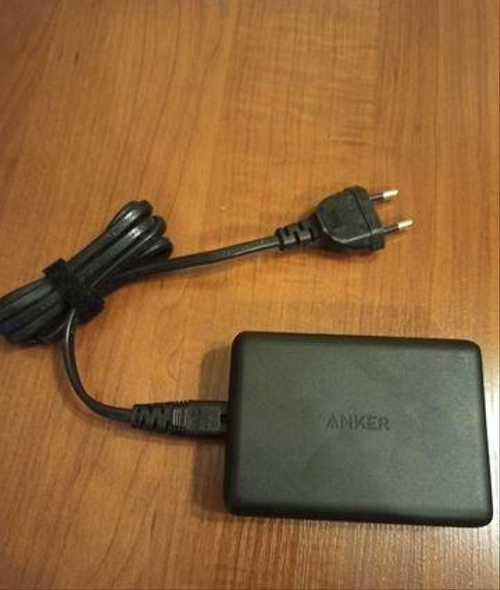 Сетевое зарядное устройство Anker