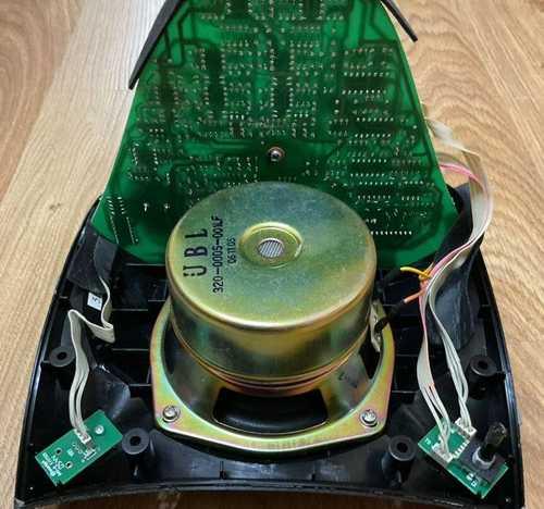 Сабвуфер JBL creature II (E204594) на запчасти