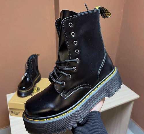 Ботинки Dr. Martens черные