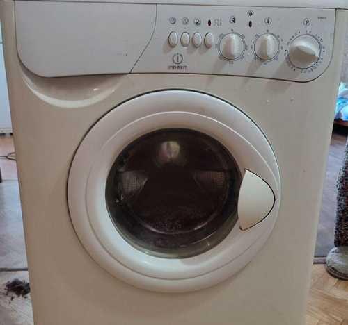 Стиральная машина indesit W 84TX