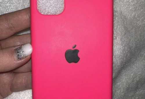 Ярко - розовый чехол на apple iPhone 11