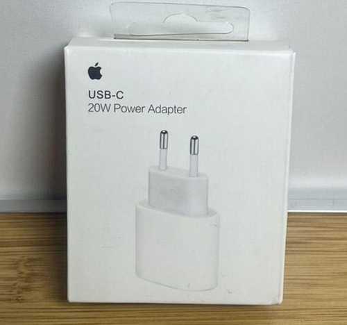 Адаптер питания, Блок Apple USB-C 20W, A2347