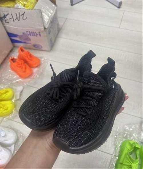 Детские кроссовки Yeezy