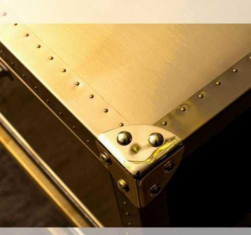 Консоль Goldman в стиле Brass Table