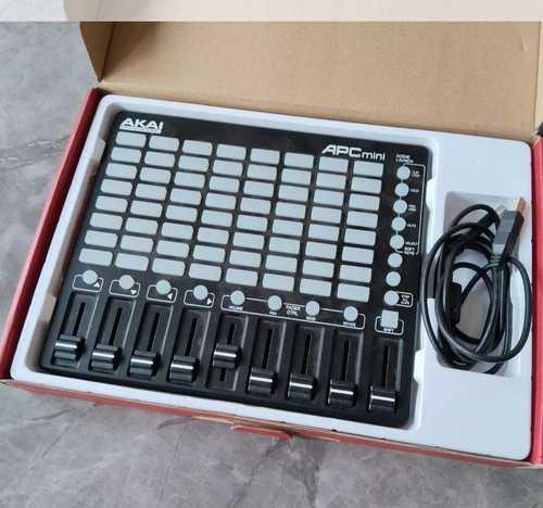 Midi-контроллер akai APC mini