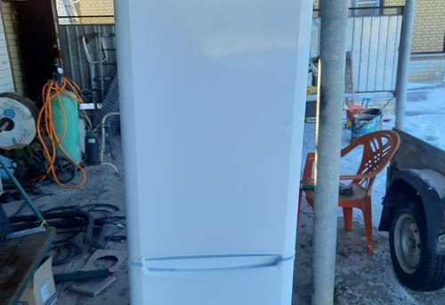 Холодильник indesit no frost в хорошем состоянии