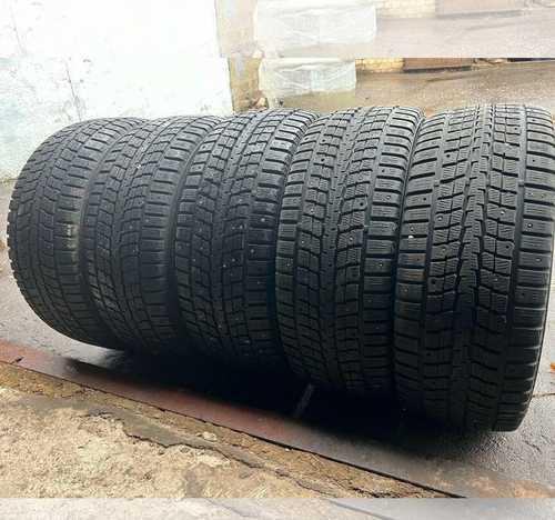 Dunlop SP Winter Ice 01 205/55 R16 94T