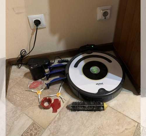 IRobot Roomba 620 бу. в комплекте и запчастями