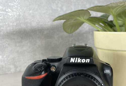 Зеркальный Nikon D3500 + Комплект