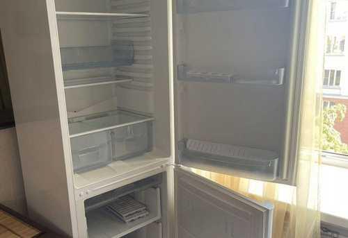 Холодильник indesit bh20.025 - б/у рабочий 363 л
