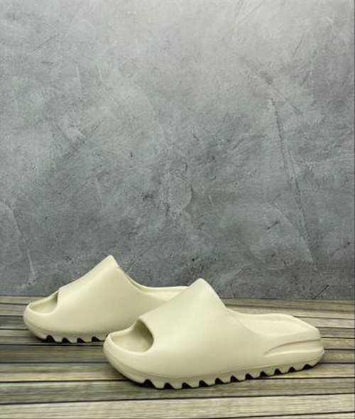 Adidas yeezy slide pure