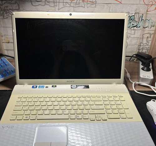 Ноутбук Sony vaio PCG-91212v