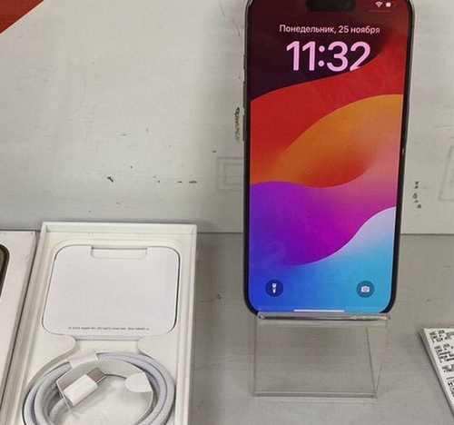 iPhone 15 Pro, 256 ГБ